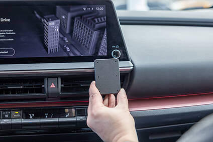 Brodit 855969 ProClip do zamontowania w Toyota Prius 2024-2025.